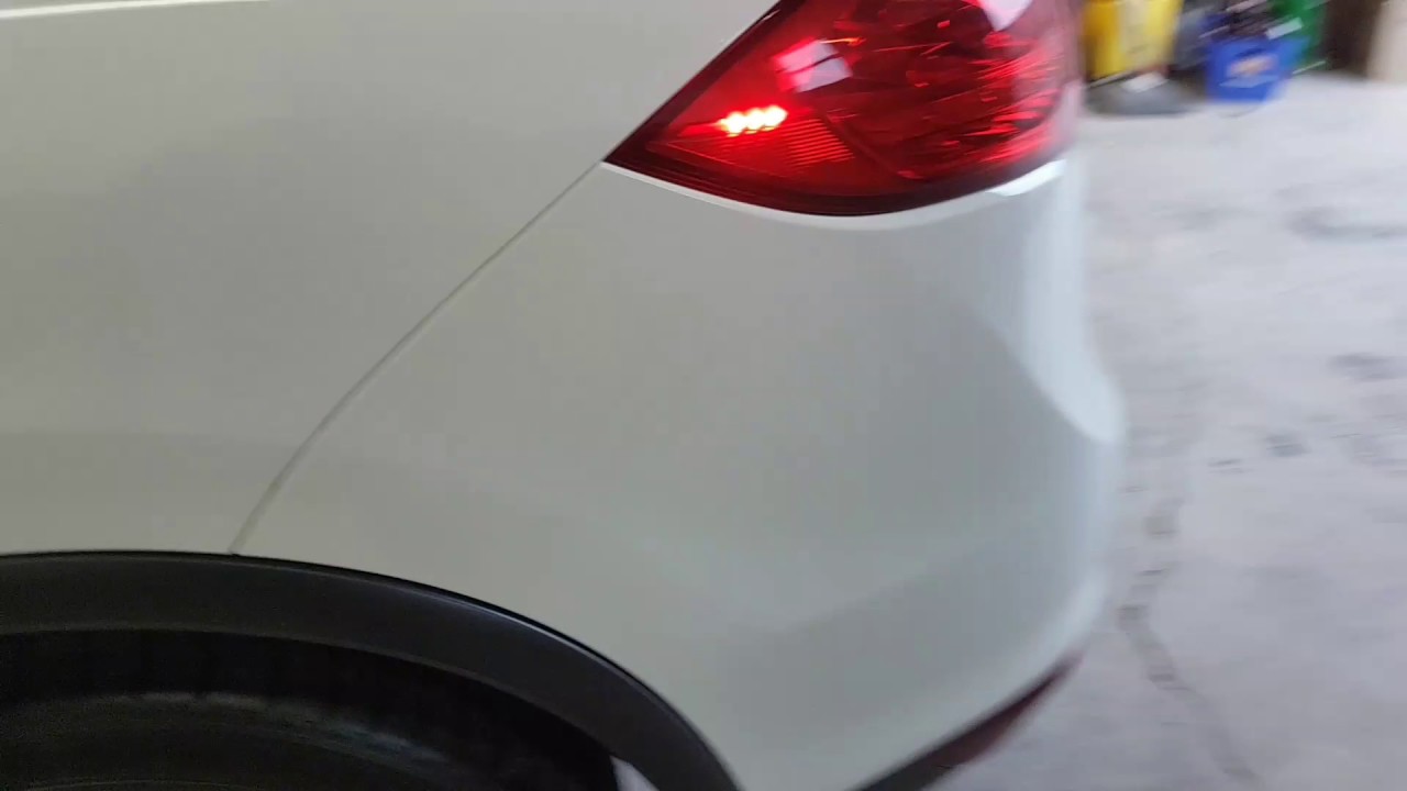 Installation adding backup reverse camera 2014 Porsche cayenne - YouTube