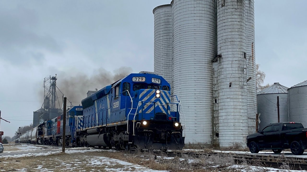 GTW GP9 High Hood Trails on GLC OSTN + Rear Passenger Cars! - YouTube