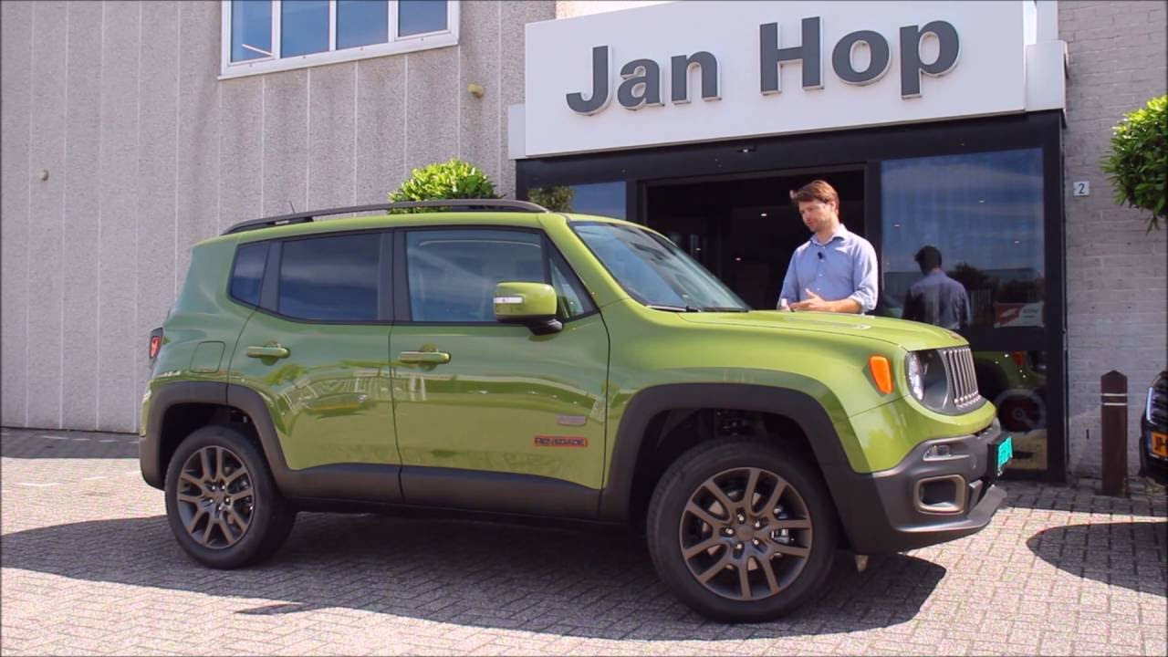 Jeep dealer Jan Hop Roosendaal demonstreert het Uconnect 6.5 inch ...