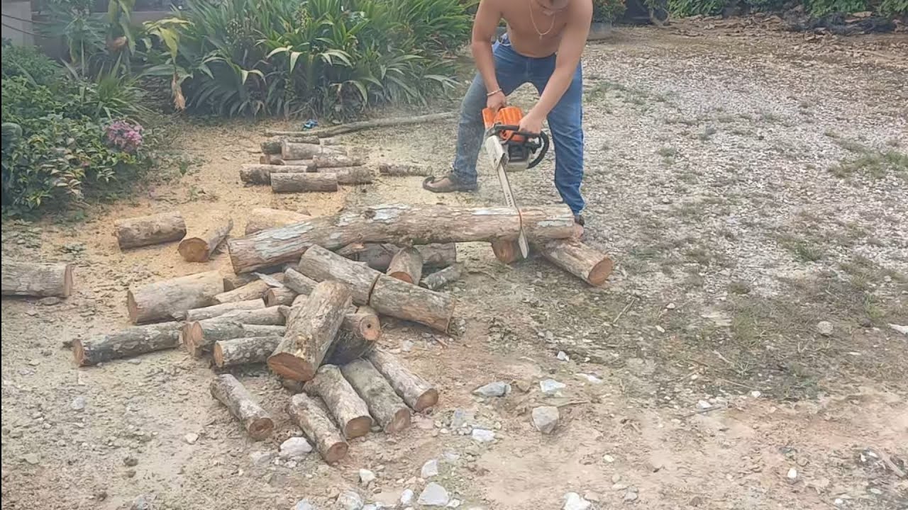 Proses Memotong Kayu Api // Untuk Mudah Di Gunakan..// - YouTube