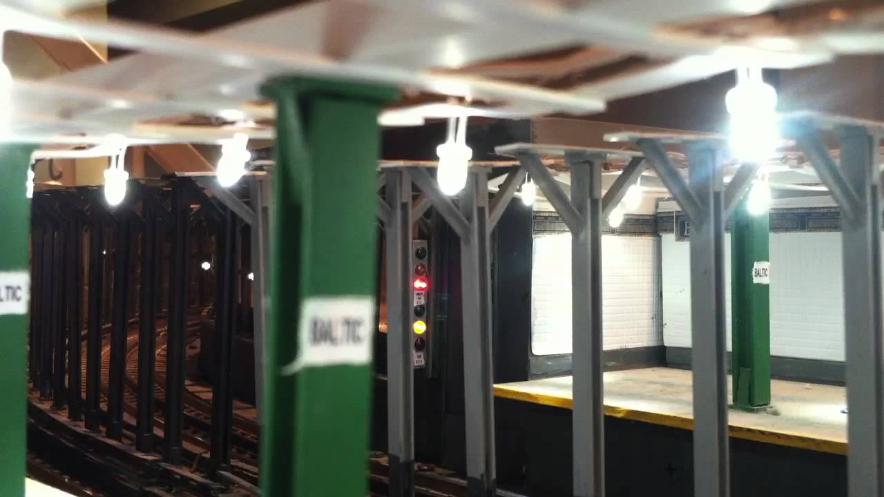 Model Subway Railroad Layout Signals - YouTube