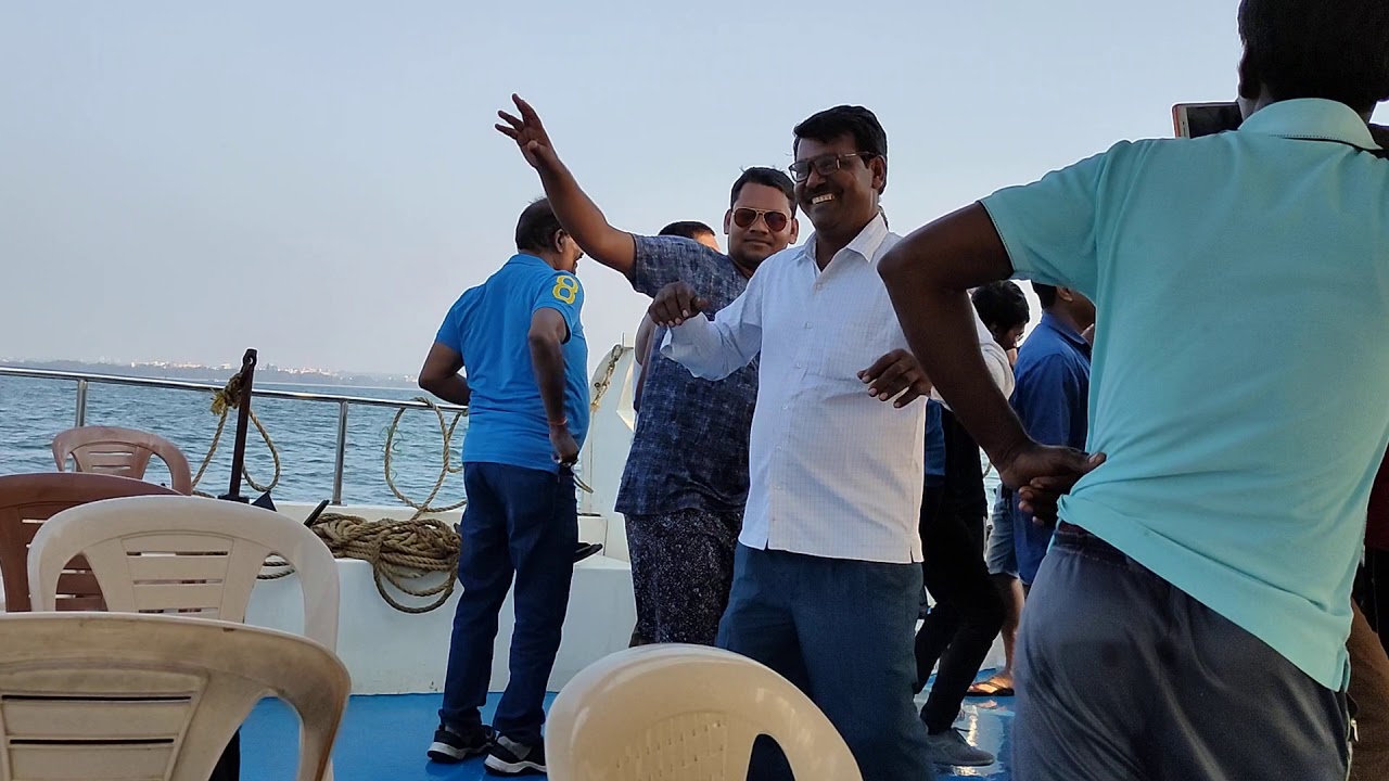 Boat Party Dance - YouTube