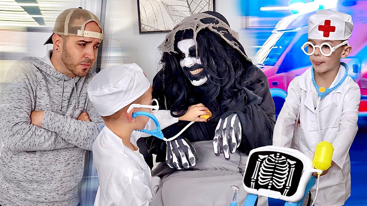 Doctor to the Rescue! Emergency Monster Visit‼️🚑 - YouTube