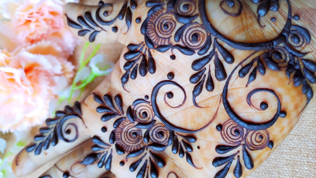 New Stylish Gulf Mehndi Design With Gulf Roses and Swirl Patterns ...