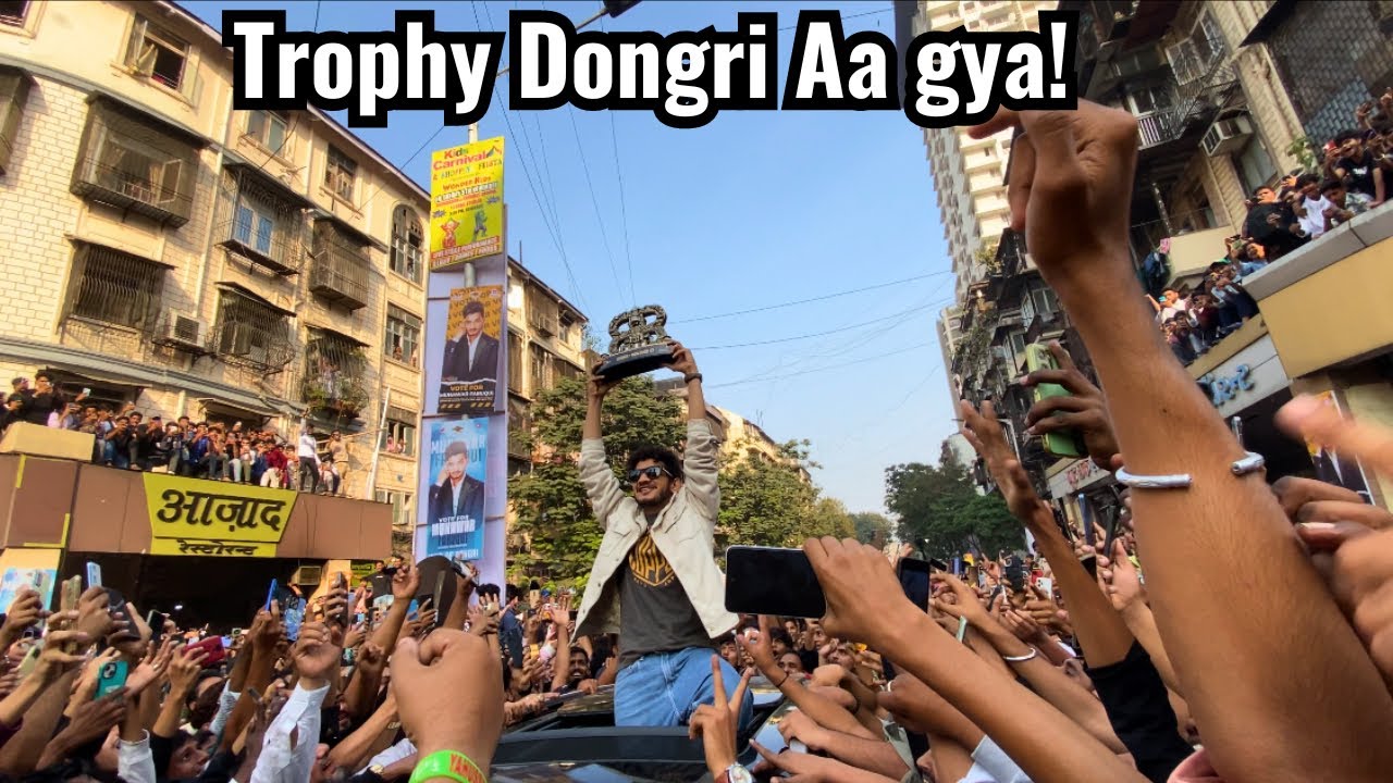 Munawar faruqi meetup in dongri | Bigboss king Munawar🤴 || DONGRI LIVE - YouTube