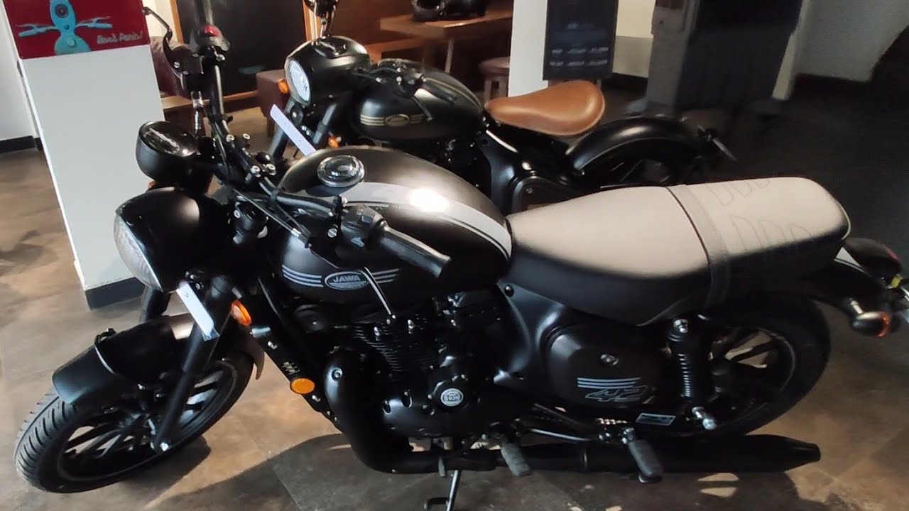 JAWA 42.1 matte black and JAWA Perak - YouTube