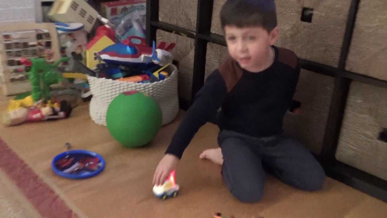 Anthony's Fidget Spinners with Police Car - YouTube