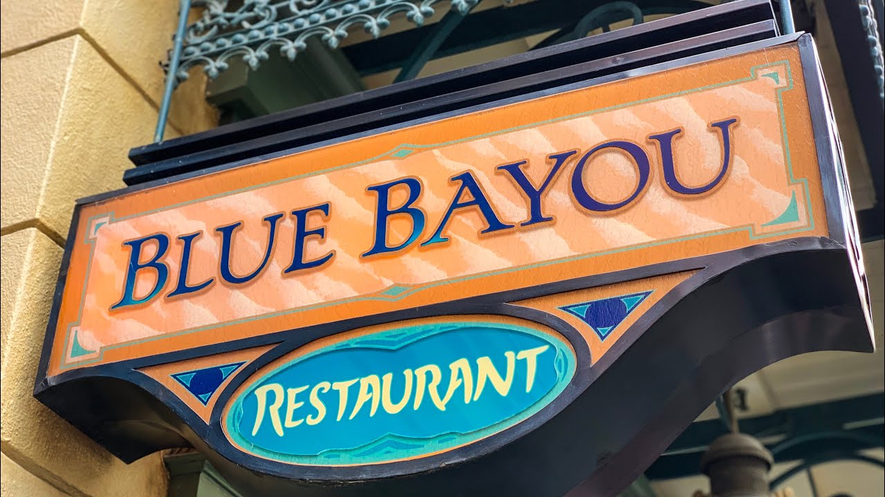 DINING REVIEW: Blue Bayou Restaurant at Disneyland - YouTube
