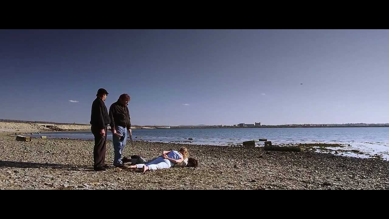 The Departed - She fell funny - YouTube