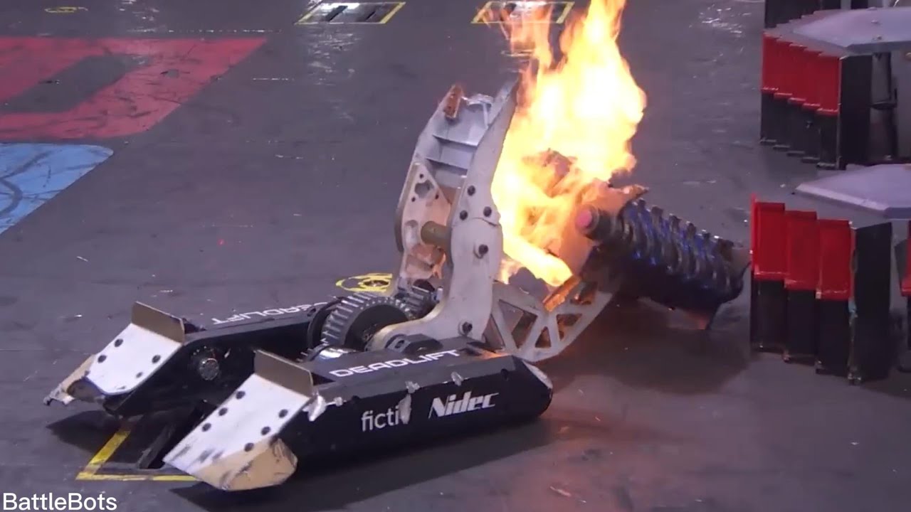 Battle Bots Robot Gets Destroyed - YouTube