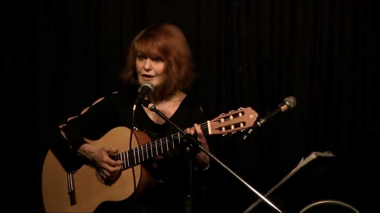 Suzanne Ferry_Les sandalettes - YouTube
