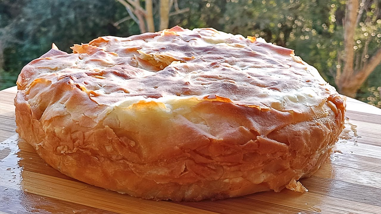 BUREK sa sirom – složi i peci! - YouTube