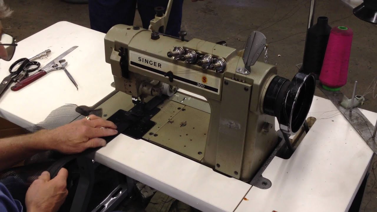 Singer300U205 - YouTube
