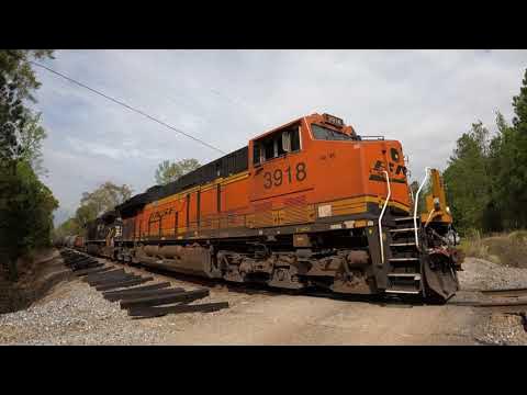 NS 182 BNSF 3918 (4K) - YouTube