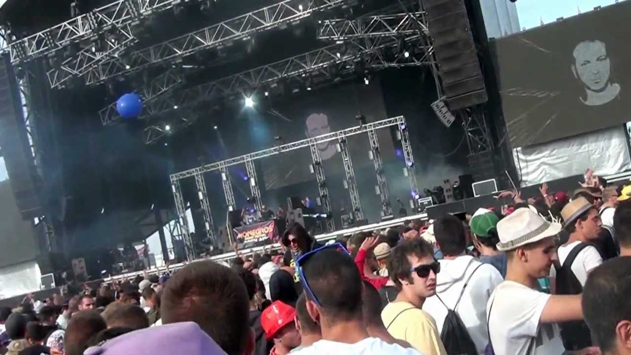 MARCO CAROLA play [R.U.X. - FUNKADELICA] @MONEGROS 2012 - YouTube