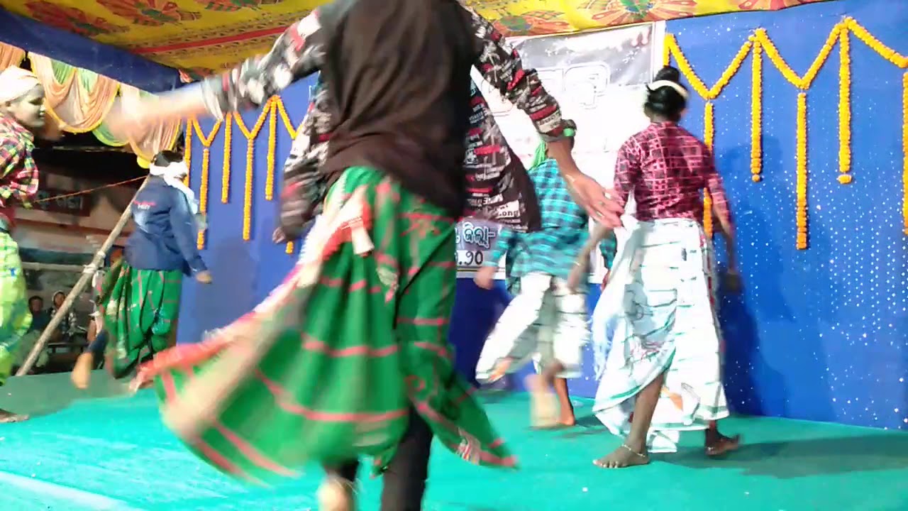 Sambalpuriya babu Dance in Raikam Aashram School, Raikama - YouTube