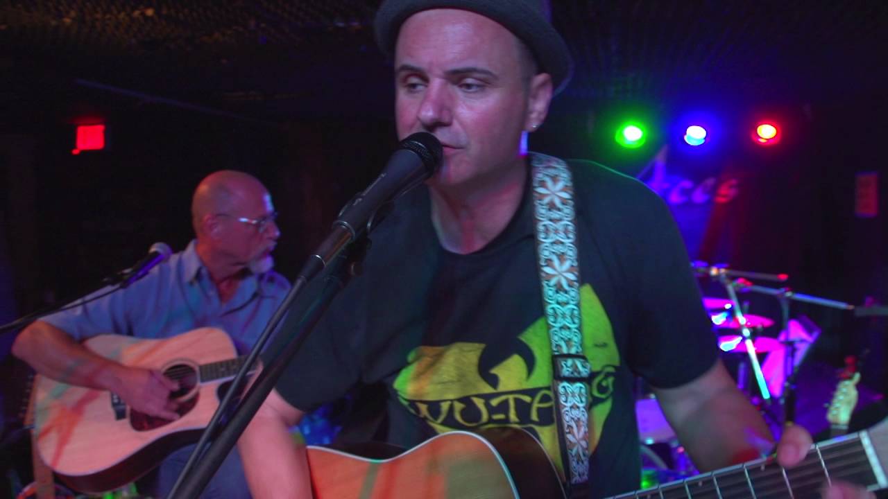 True Blue, "Friday I'm In Love" The Cure, Live at Aces - YouTube