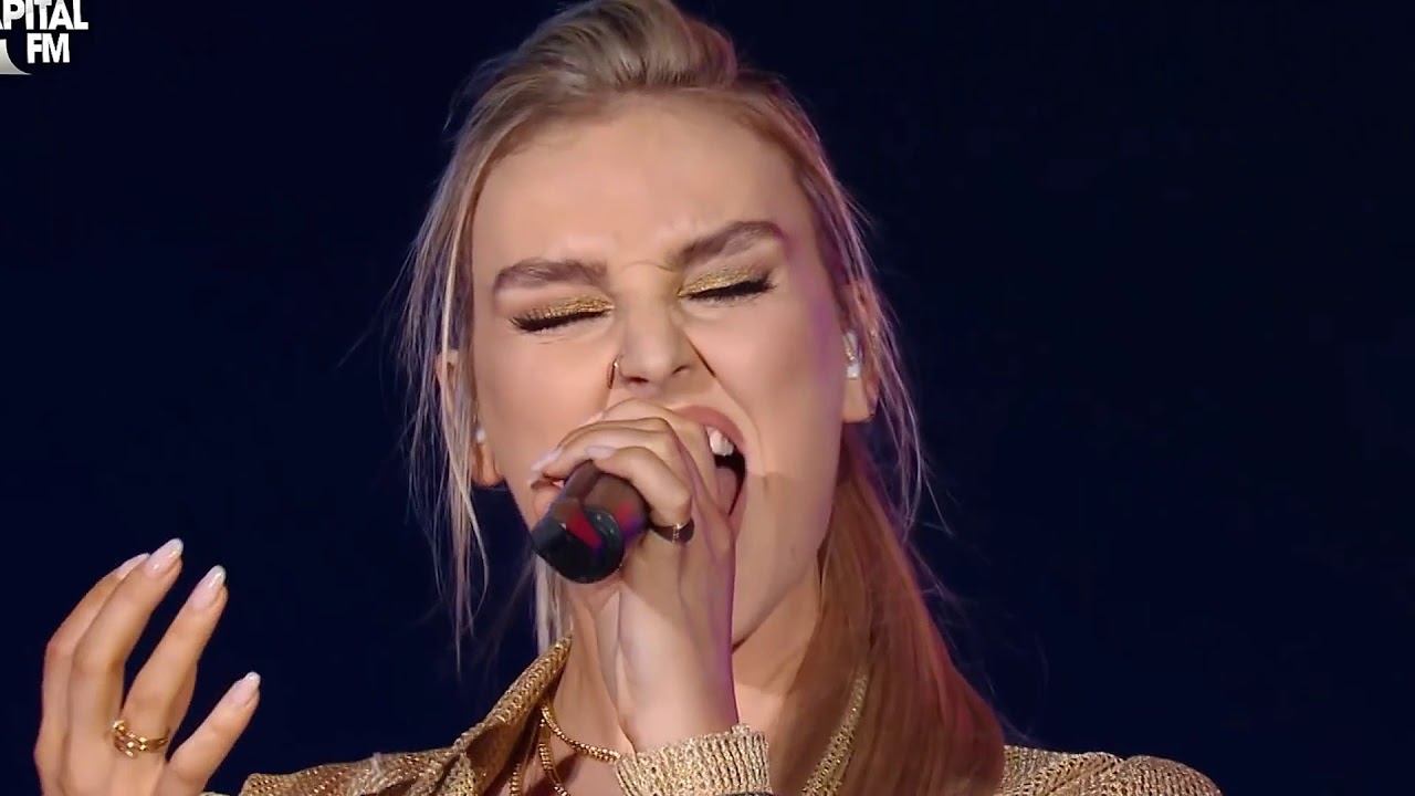 The best high notes by Perrie Edwards on "Secret Love Song". - YouTube