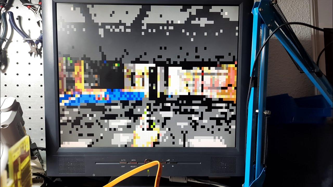 FastDoom 0.8 (dev build) Text mode (386SX 33MHz, 80x50, 16 colors) - YouTube