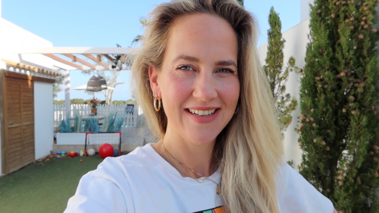 GIRLS TRIP EN TOEKOMSTPLANNEN IBIZA | ELISE BOERS #183 - YouTube