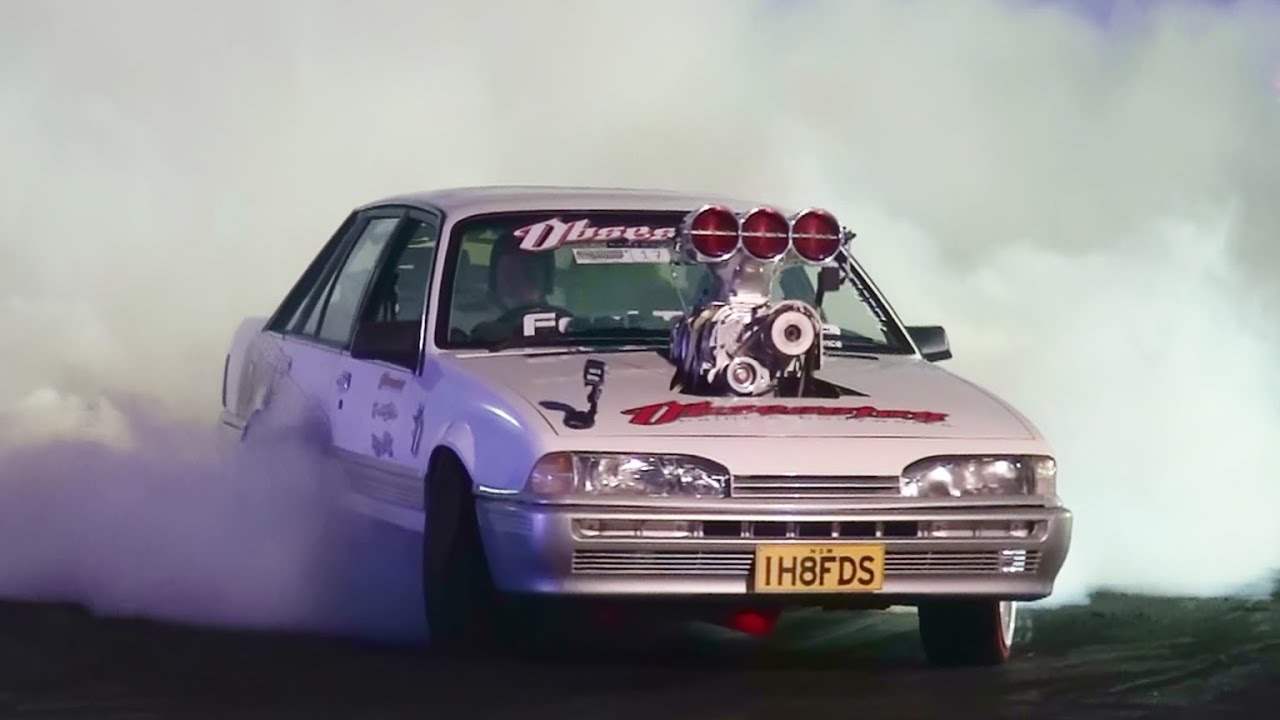 IH8FDS SUPERCHARGED VL COMMODORE AT BURNOUTS UNLEASHED 23.8.2014 - YouTube