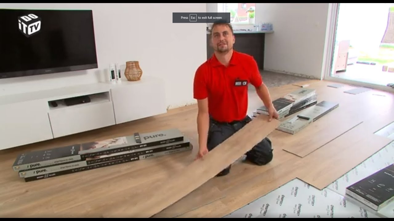 DreamClick in een woonkamer Dobbit TV (NL) | BerryAlloc - YouTube