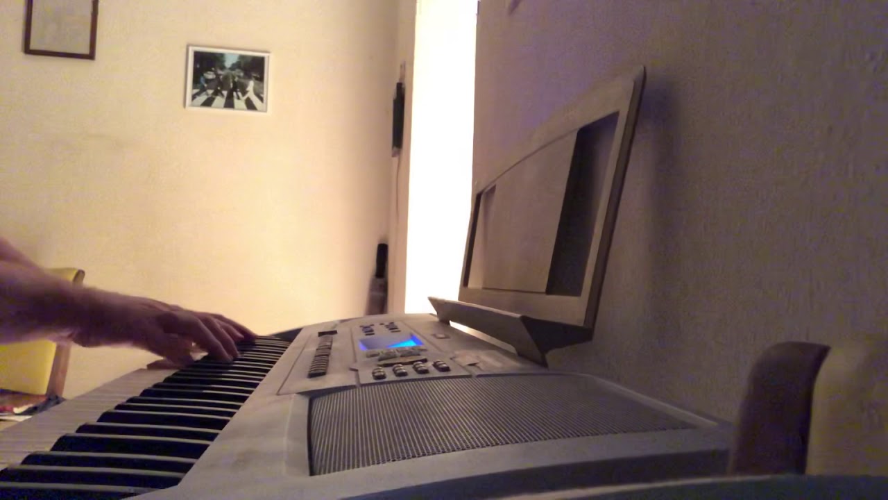 James Bond Theme on keyboard - YouTube