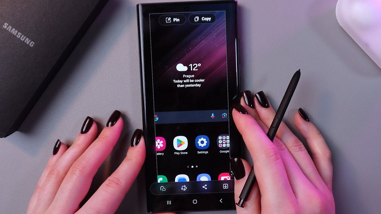 How To Take Partial Screenshots with S Pen on Samsung S22 Ultra - YouTube