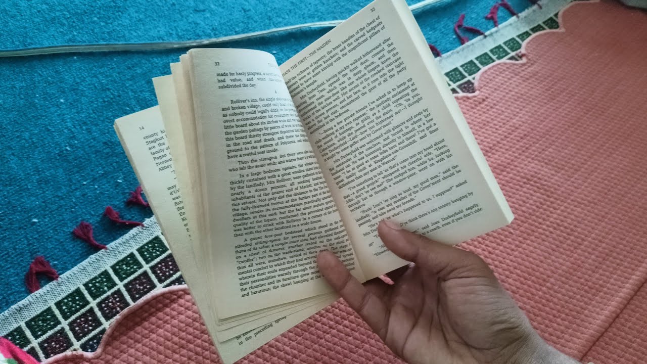 How to open and Read book with One hand😱👍 - YouTube