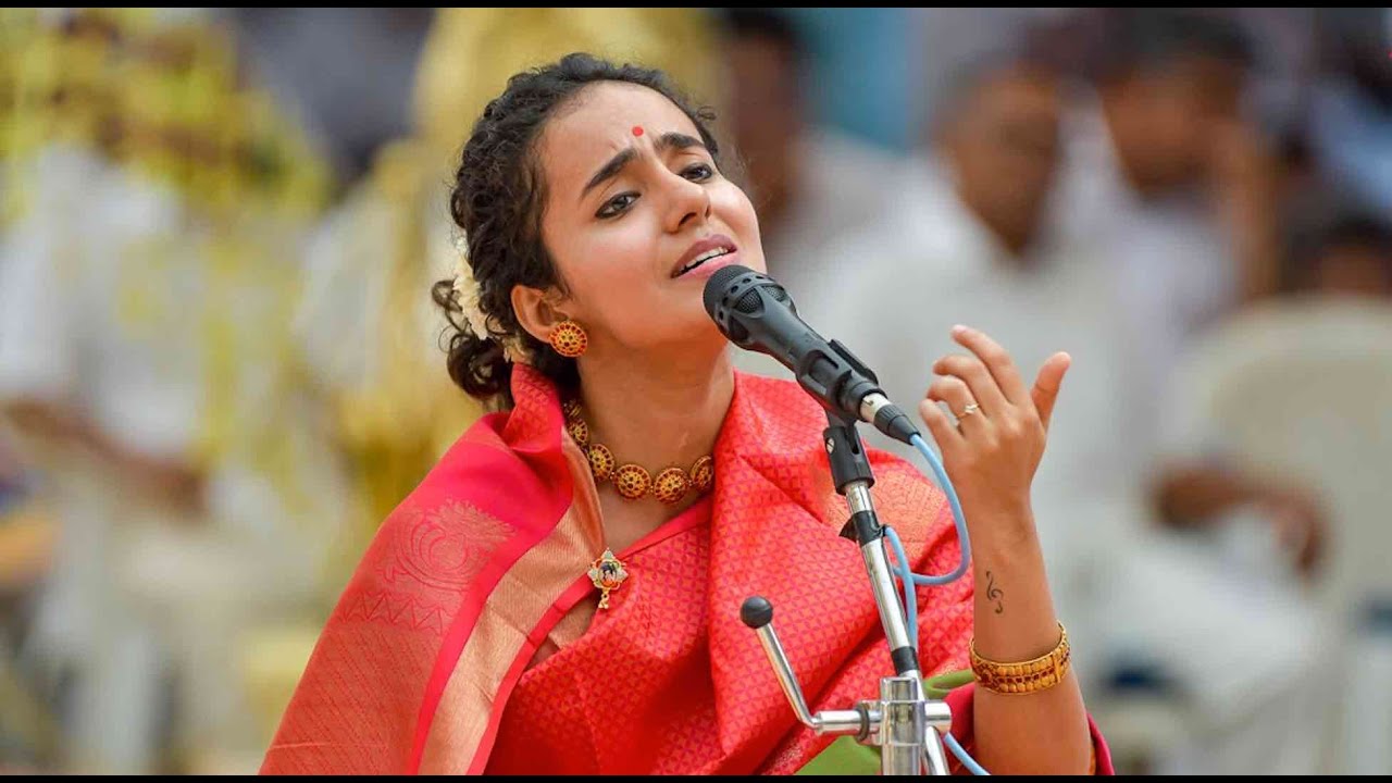 Bho Shambho Shiva Shambho | Mrs Kavya Ajit | Prasanthi Nilayam - YouTube