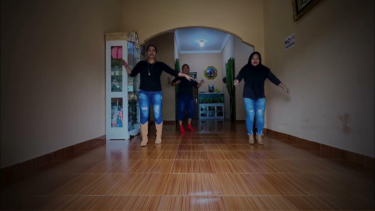 Volare Linedance Choreo by Mark Furnell & Chris Godden 32Count 4 Wall Improver Level - YouTube