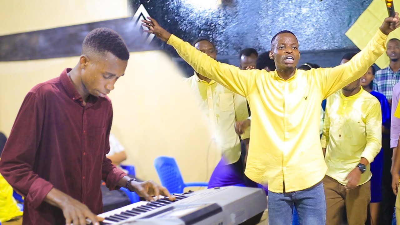 🔥🔥NINASIRI NA YE YESU BY ISRAËL MBONYI //MBABAZI PATRICK &MOSES BAKOZE IGITARAMO CIZA //ABAYUMBE ...