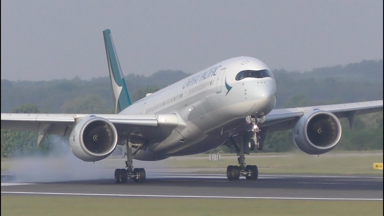 30 Close Up Aircraft Landings - YouTube