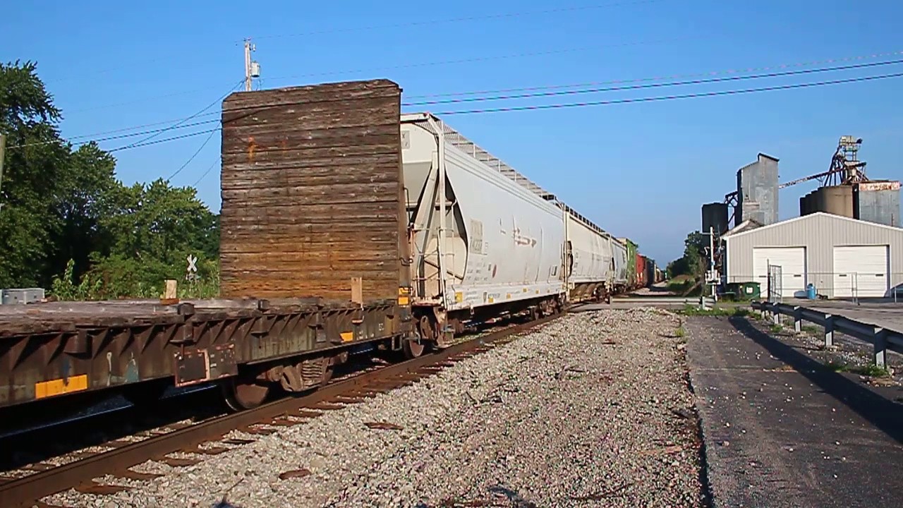 CFE 5597 Leads CFE 01 West Through Wheeler Indiana - YouTube