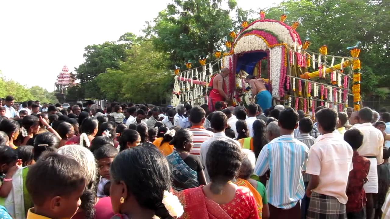 Kizha Ambur Alwarkurichi Sailapathy Paramakalyani Thaeroottam 2011(Send ...