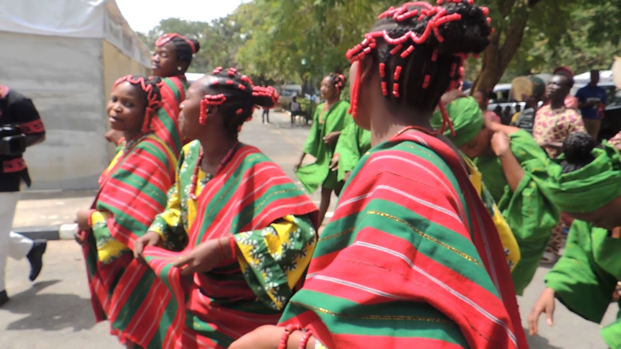 yoruba local dance - YouTube