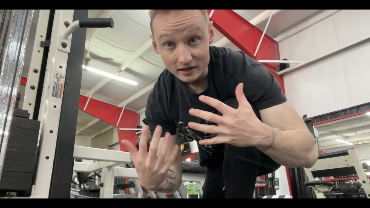GYM DISTRACTIONS AND FAILS - YouTube