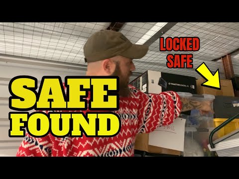 LOCKED SAFE FOUND! Abandoned Storage Unit! - YouTube