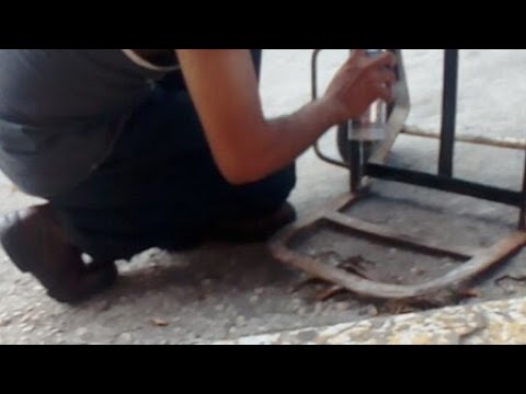 Pintando Un Diablito - YouTube