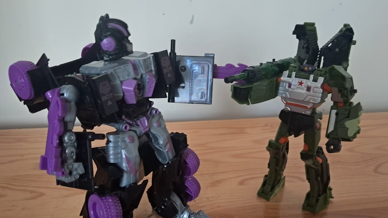 Transformers Optimus prime vs Shockwave stop motion - YouTube