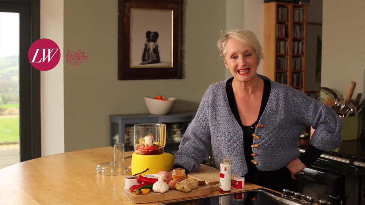 Lesley Waters shows you how to make a spicy paste - YouTube