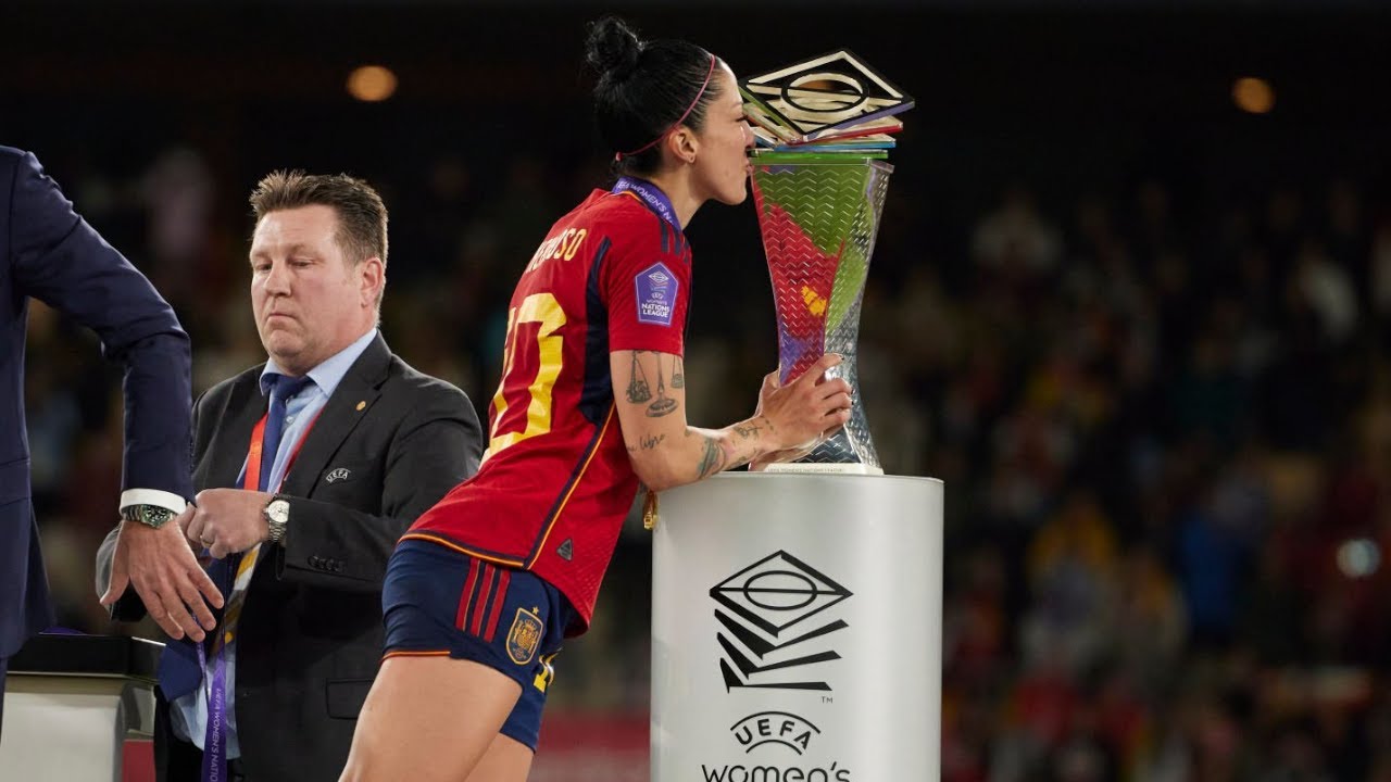 Jennifer Hermoso - Magical Dribbling Skills Goals & Passes Tigres UANL ...