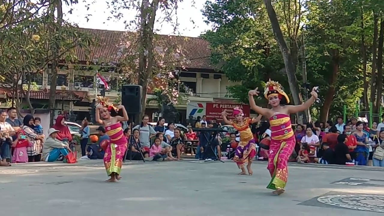 Pentas Budaya "Tari Nelayan" SDN 2 Serangan - YouTube