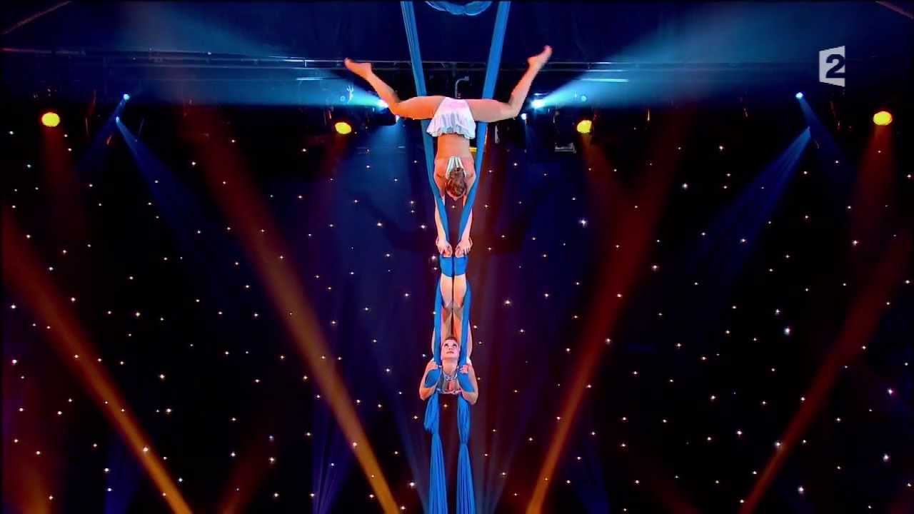 Duo Air Oksana and Olga Aerial contortion in silk - YouTube