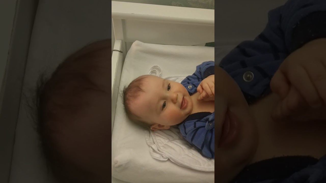 Baby talking and eating toes - YouTube