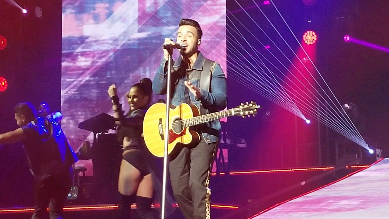 Luis Fonsi Love + Dance Concert Intro concert - YouTube