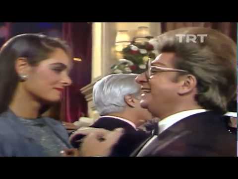 Zeki Müren - Muhtacım