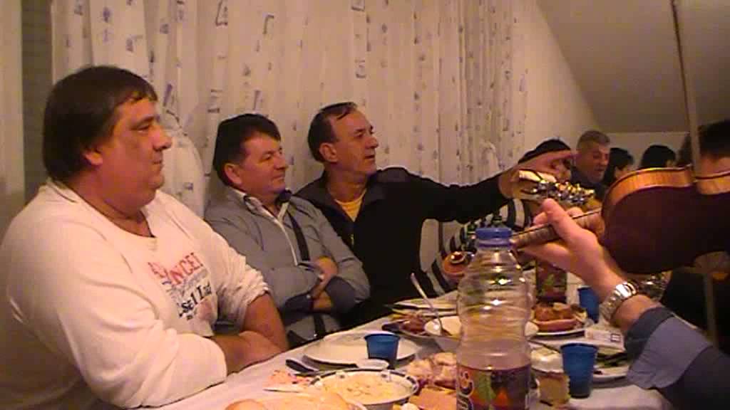 KOD BEJIC IVICE ZA BOZIC 2014 G. RAJKO I MILAN - YouTube