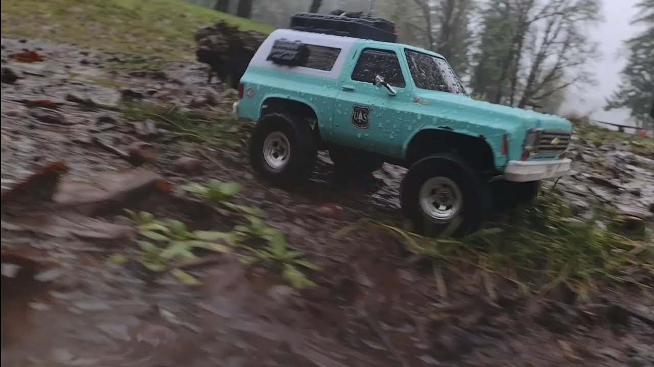 FMS FCX24 BLAZER (CUSTOM) FOREST SERVICE TRUCK SCOUTING THRU THE ...