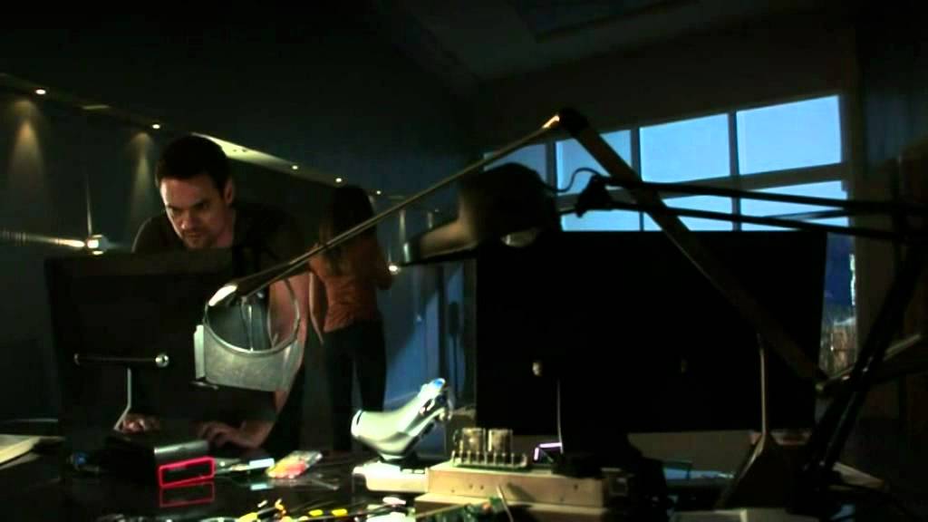 Nikita 2x14 - Percy & Nikita phone call - YouTube